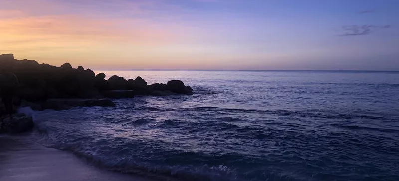 Living and working in Bahamas