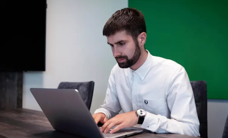 Early Careers Tax Consulting | Deloitte UK