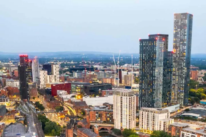 University students get first-hand experience of the world of work ...